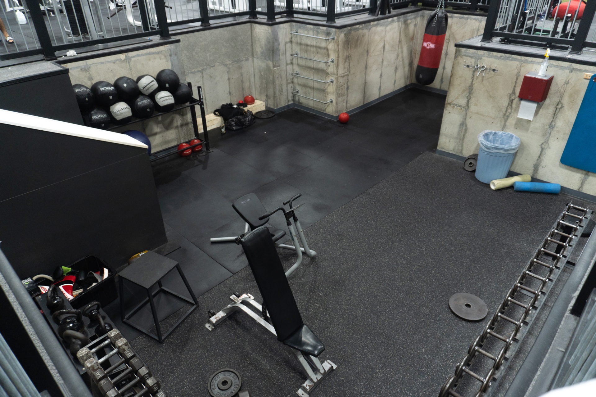 Iron Pit Gym Bloomington | Premier Strength & Fitness Facility Since 1990